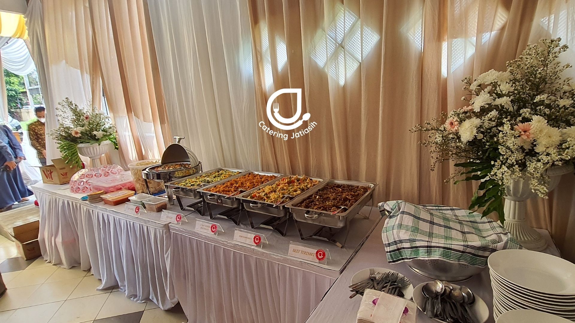 Catering Prasmanan Jakarta Selatan | Gratis Sewa Peralatan | Halal